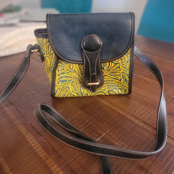 Mc handbag | Bags | Mc Tammy Genuine Leather Purse | Poshmark